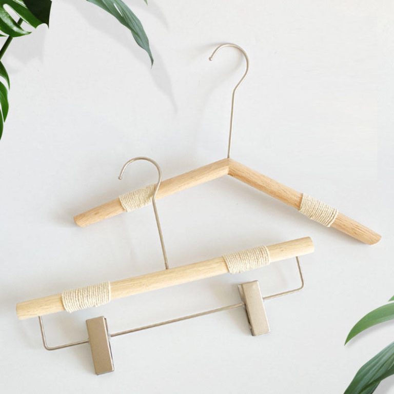 Premium Wooden Clip Hangers - Manufacturer of Custom Designs for Wholesale